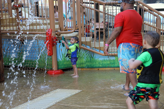 Soaring Eagle Waterpark And Hotel